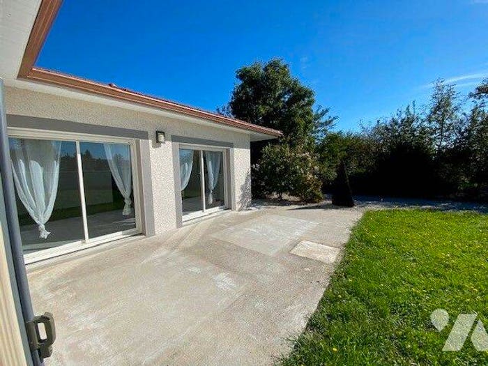 Maison 6 pièces à Peaugres, à louer