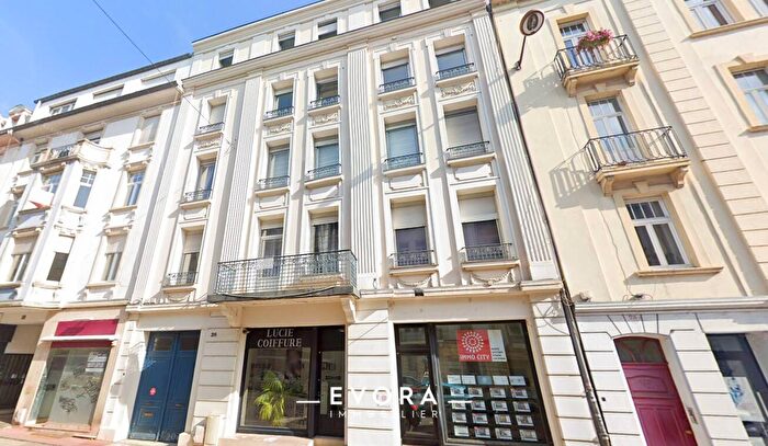 Appartement à louer - Nouvelle Ville, Metz - 4 pièces