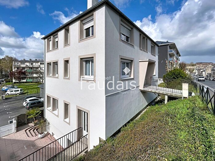 Appartement à louer - Saint-Lô - 3 pièces - 2 chambres