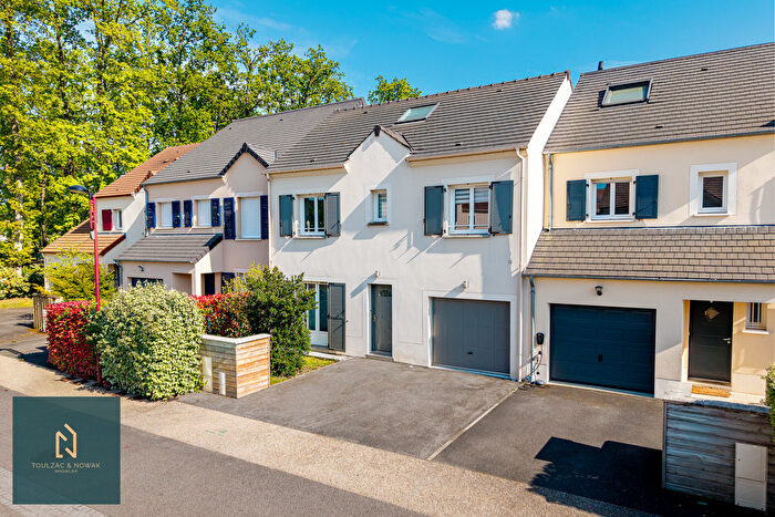 Maison 7 pièces à Rambouillet, Villeneuve, Hippodrome, à vendre