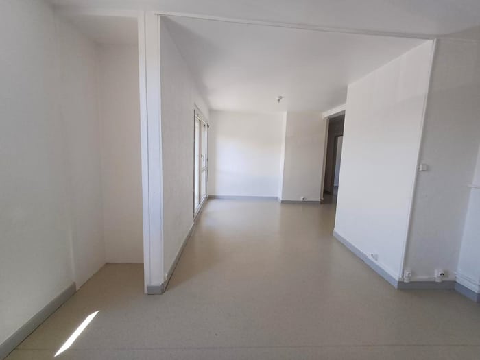 Lure - Appartement 4 pièces à louer