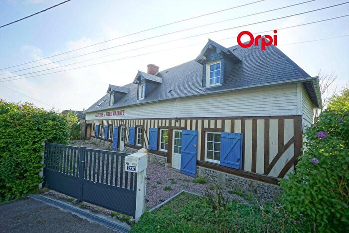 Maison 5 pièces à Centre Ville, Bernay, à louer