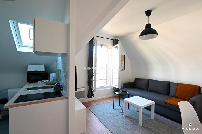 Colombes, Les Vallées : Appartement 1 pièce à louer
