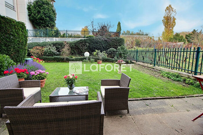 Appartement à vendre - Suresnes, Plateau Ouest - 3 pièces - 2 chambres