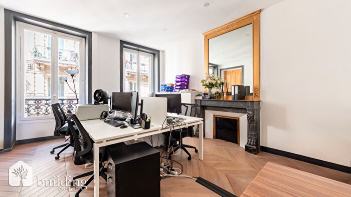 Appartement à vendre - Paris e , Elysée, Madeleine - 5 pièces - 3 chambres