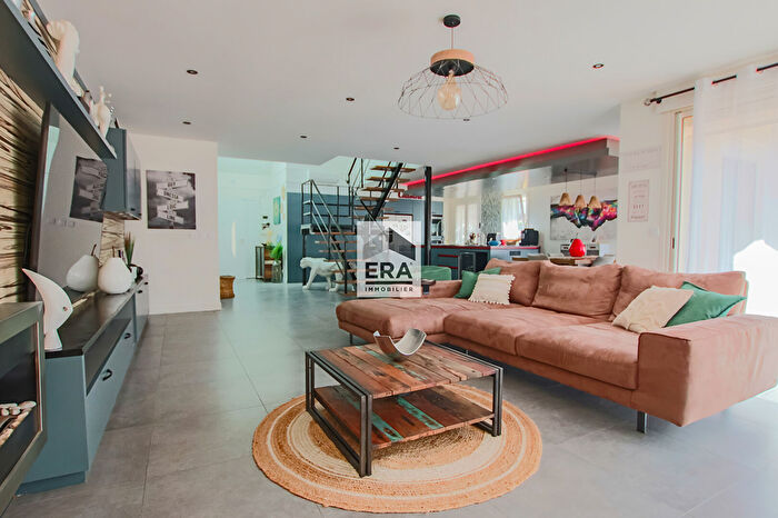 Maison à vendre - Saint-Germain-lès-Corbeil - 6 pièces - 5 chambres