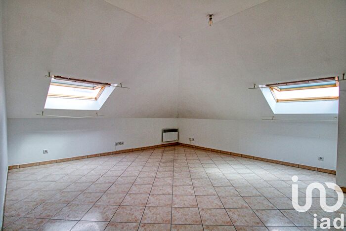 Appartement à vendre - Pontault-Combault, Centre commercial - 2 pièces - 1 chambre