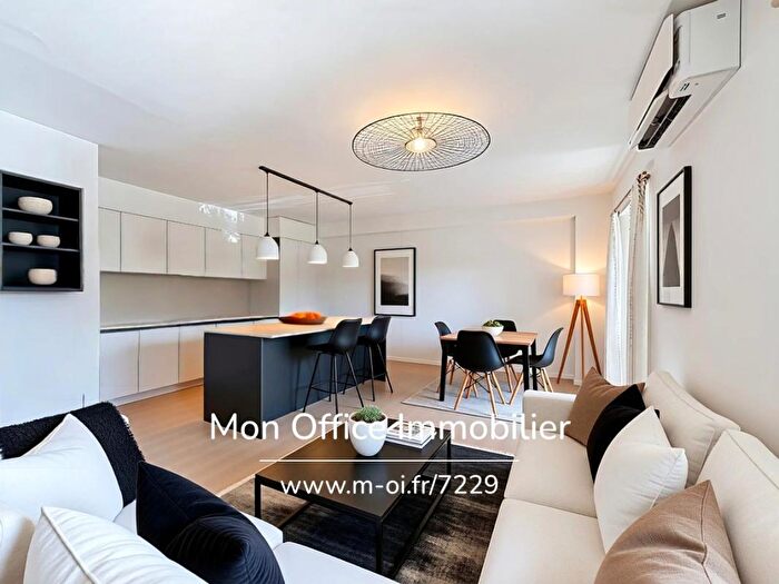 Cogolin, Centre-ville, Subeiran, Pas de Grimaud - Appartement 3 pièces à vendre