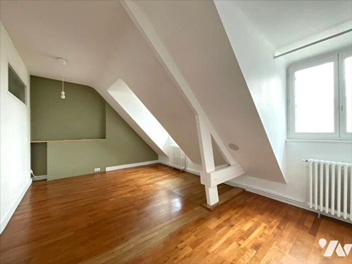 Appartement à louer - Blois - 5 pièces - 3 chambres