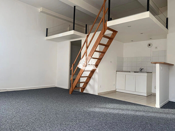 Appartement à louer - Longjumeau, Gare, Marché - 1 pièce