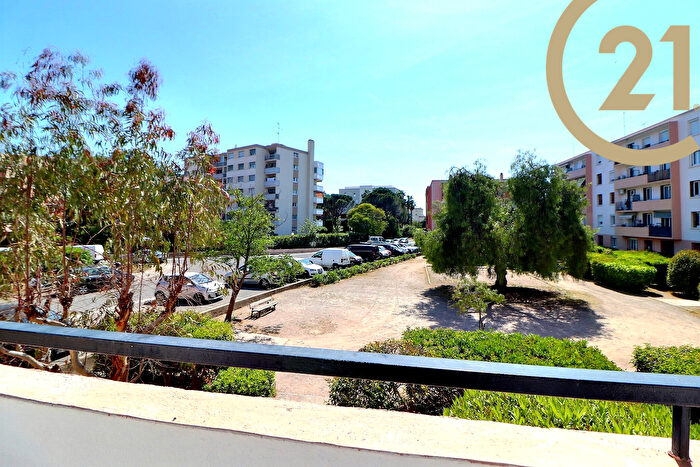 Appartement à vendre - Saint-Raphaël - 3 pièces - 2 chambres