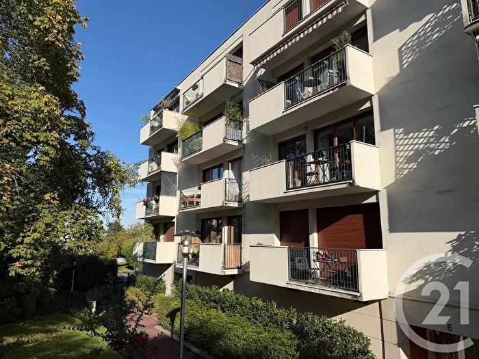 Appartement à vendre - Saint-Cloud, Montretout, Coutureau - 5 pièces - 3 chambres