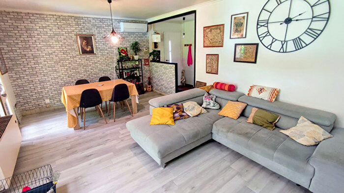 Maison à vendre - Saint-Pierre-du-Mont - 5 pièces - 3 chambres