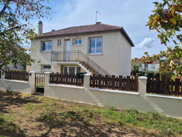 Appartement 4 pièces à louer à Gençay