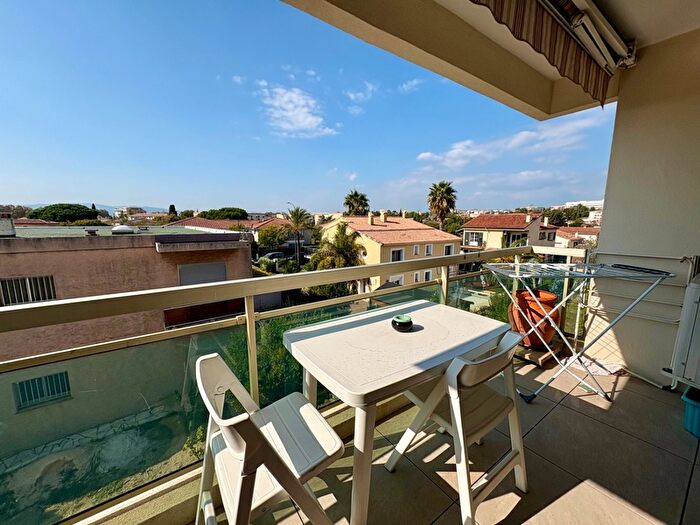 Appartement à vendre - Fréjus, Fréjus Plage - 2 pièces - 1 chambre