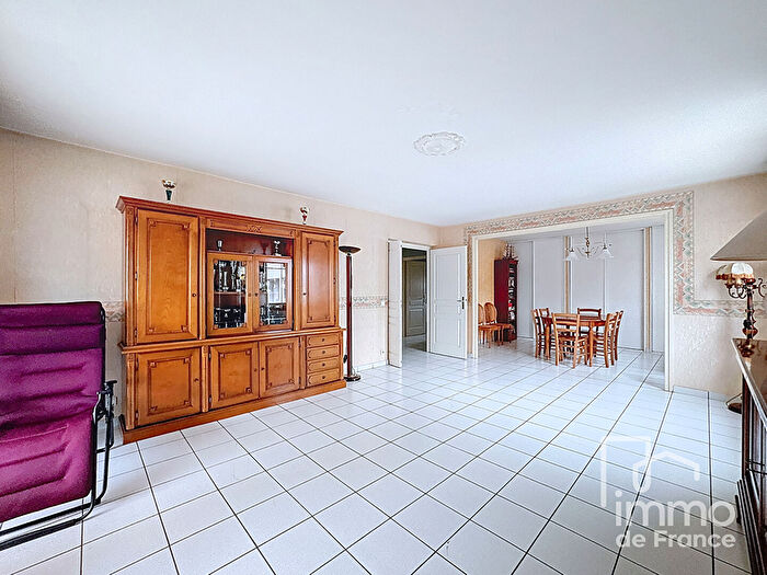 Appartement à vendre - Bellegarde-sur-Valserine - 4 pièces - 3 chambres