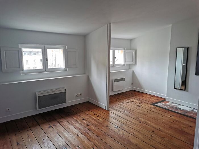 Appartement à louer - Bordeaux, Saint-Pierre - 1 pièce