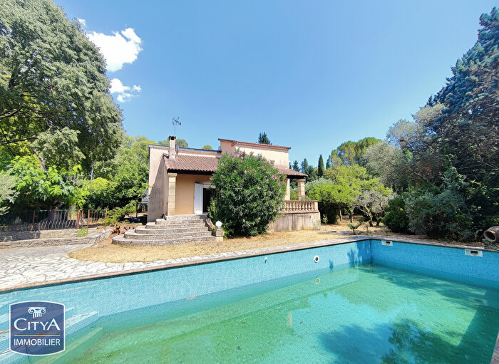 Nîmes, Serre Paradis : Maison 7 pièces à vendre