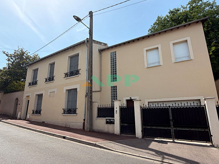Maison 7 pièces à Juvisy-sur-Orge, Terrasse, Plateau, à vendre