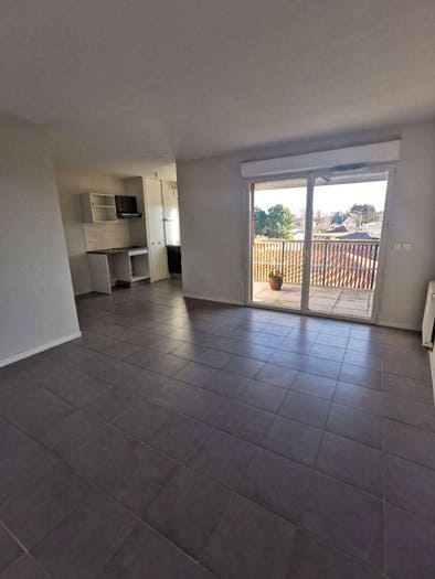 Appartement 3 pièces à Arès, à louer