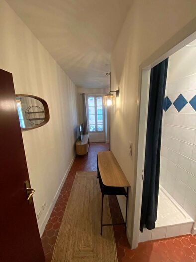 Centre Ancien-Cros-Lotins, Éguilles - Appartement 1 pièce à louer