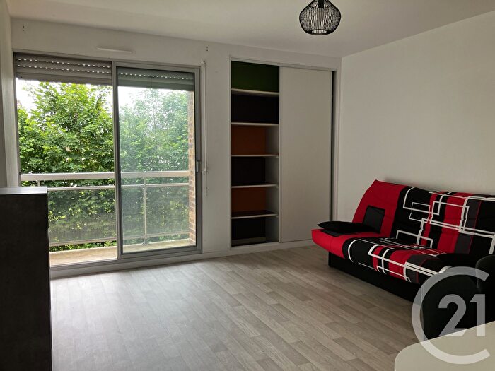 Appartement 1 pièce à louer à Abbeville, Faubourg de la Bouvaque