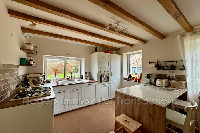 Arronnes : Maison 6 pièces à vendre