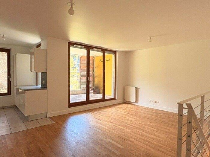 Appartement à louer - Bordeaux Sud - 4 pièces - 3 chambres