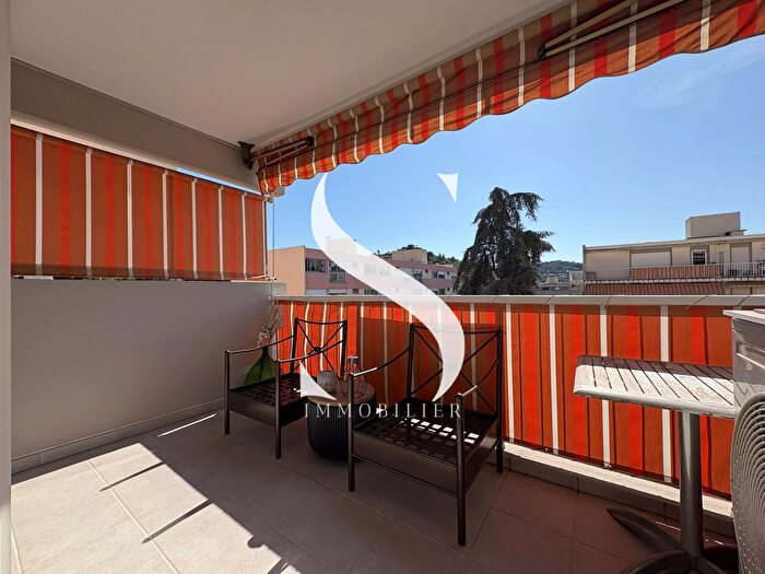 Appartement 4 pièces à Vallauris, Les Mauruches, à vendre