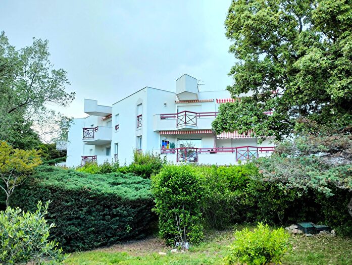 Appartement à louer - Saint-Raphaël, Valescure, Vaulongue - 2 pièces - 1 chambre