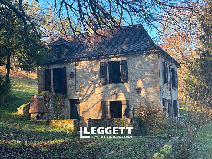 Maison à vendre - Plazac - 4 pièces - 3 chambres