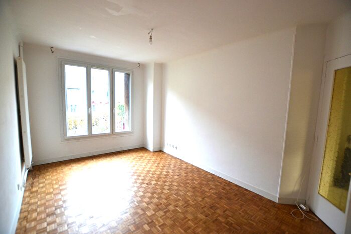 Appartement à vendre - Saint-Denis, République, Gare - 3 pièces - 2 chambres