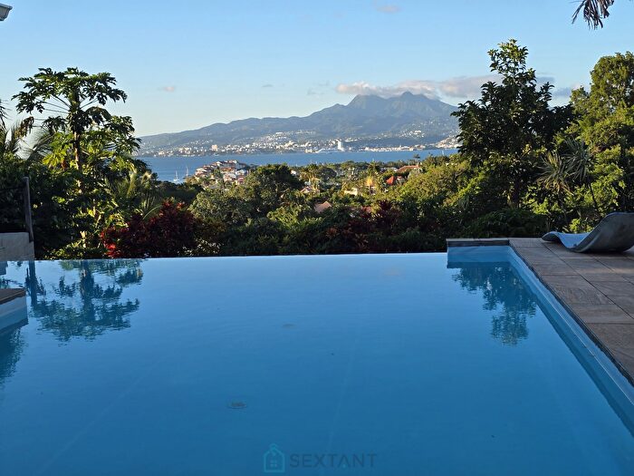 Maison à vendre - Les Trois-Îlets - 8 pièces - 5 chambres