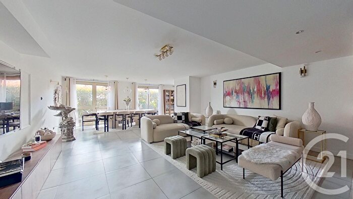 Appartement à vendre - Nogent-sur-Marne, Plaisance - 5 pièces - 3 chambres