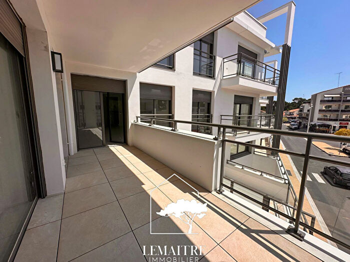 Appartement à vendre - Les Mathes - 4 pièces - 3 chambres