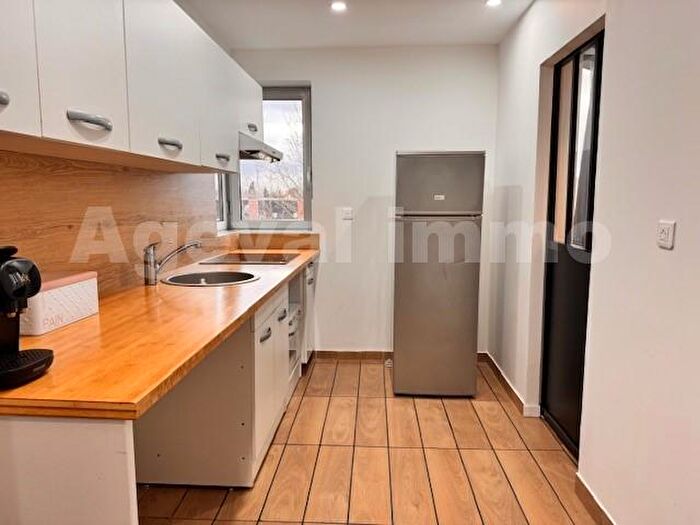 Appartement à louer - Montgeron, La Forêt - 2 pièces - 1 chambre