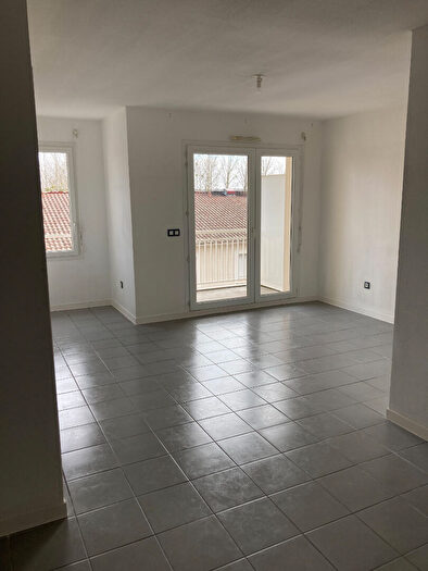 Appartement 2 pièces à Montussan, à louer