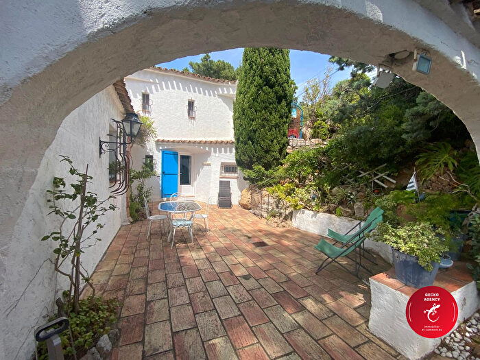 Roquebrune-sur-Argens - Maison 8 pièces à vendre