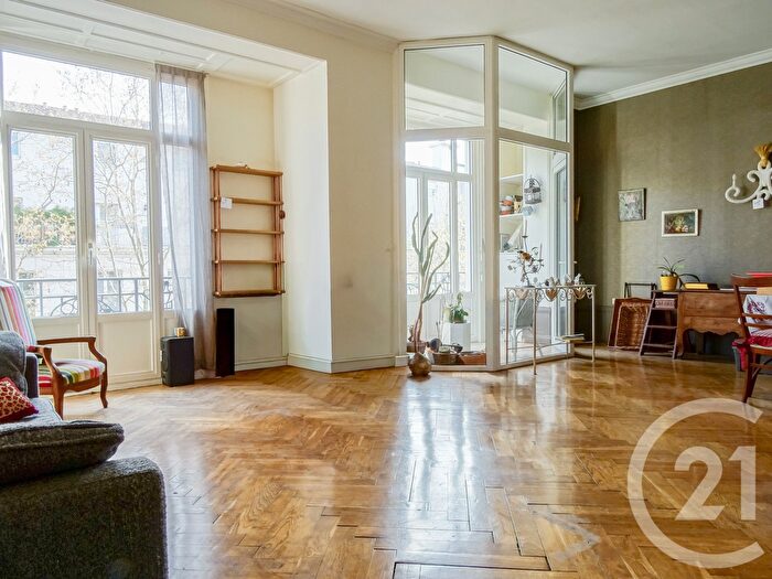 Appartement à vendre - Lyon e , Guillotière - 5 pièces - 3 chambres
