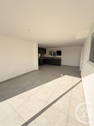 Maison 5 pièces à Publier, à louer