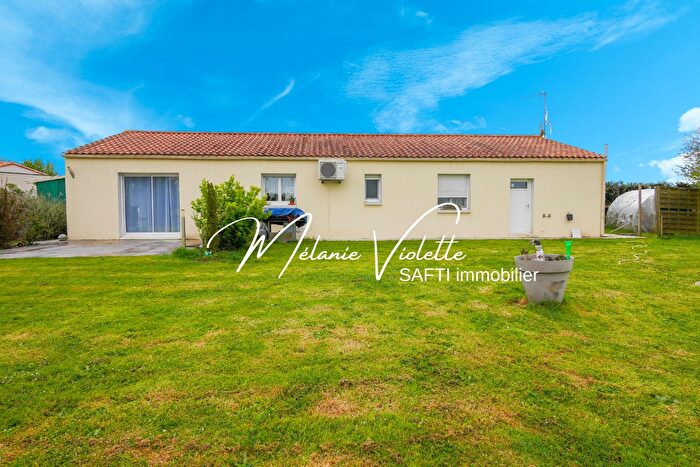 Maison à vendre - La Bretonnière-la-Claye - 5 pièces - 3 chambres