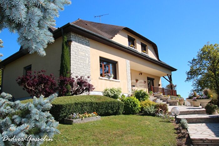 Maison à vendre - Margon - 7 pièces - 6 chambres