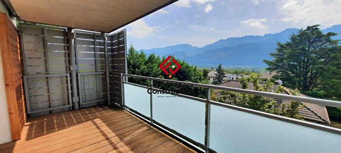 Hameaux, Saint-Ismier - Appartement 3 pièces à louer
