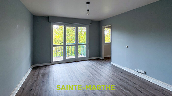 Appartement 3 pièces à louer à Niort, Tour Chabot, Gavacherie