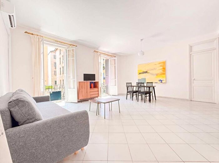 Lepante, Nice : Appartement 3 pièces à louer