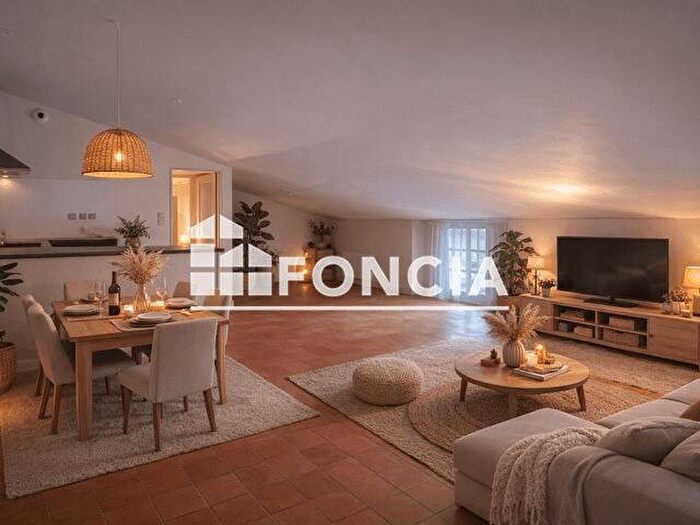 Appartement à louer - Abbaye-La Motte, Villeneuve-lès-Avignon - 3 pièces - 2 chambres