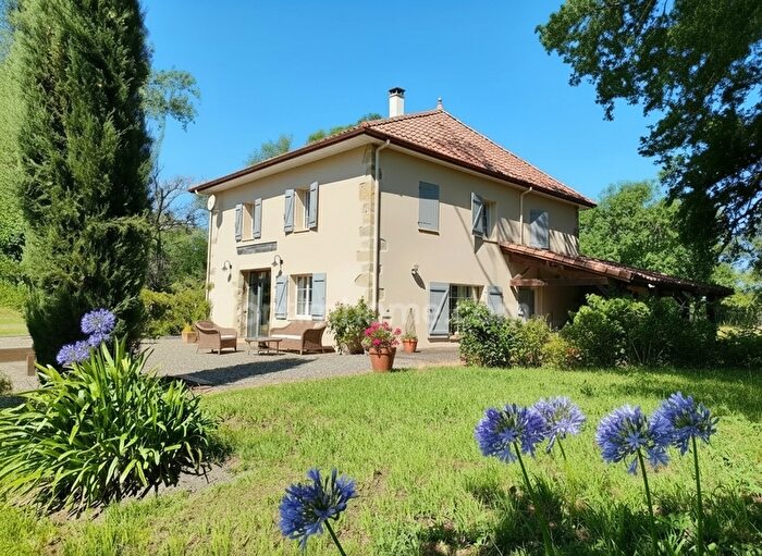 Aire-sur-lAdour - Maison 9 pièces à vendre