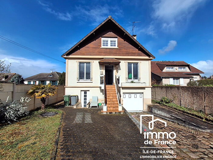 Maison à vendre - Freneuse - 6 pièces - 4 chambres