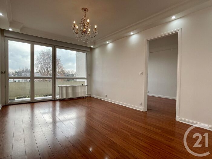 Appartement 4 pièces à louer à Évry, Aguado
