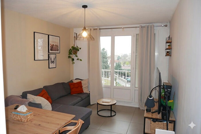 Appartement à vendre - Vénissieux, Georges Levy, Ernest Renan, Moulin à vent - 4 pièces - 3 chambres